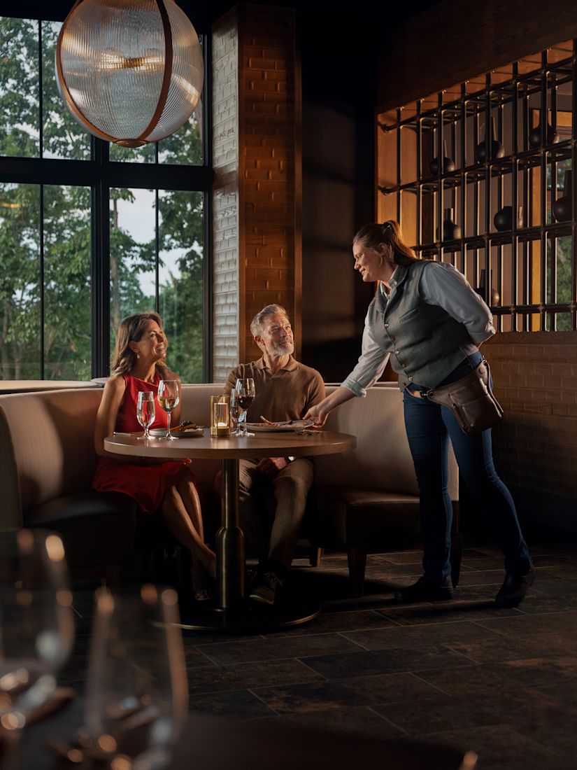 Dining & Drinks | Cloudland at McLemore Resort Lookout Mountain, Curio Collection by Hilton